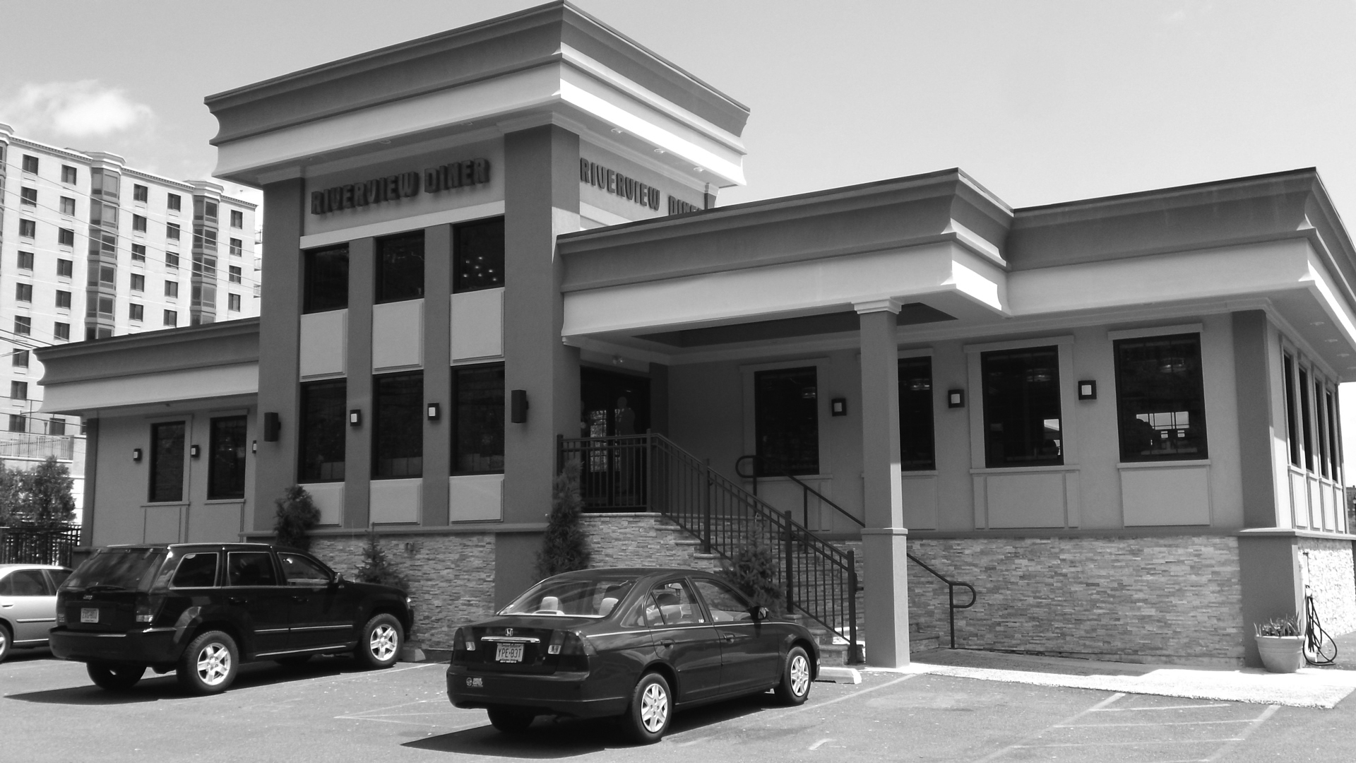 Waterfront Dining in Hudson County - River View Observer