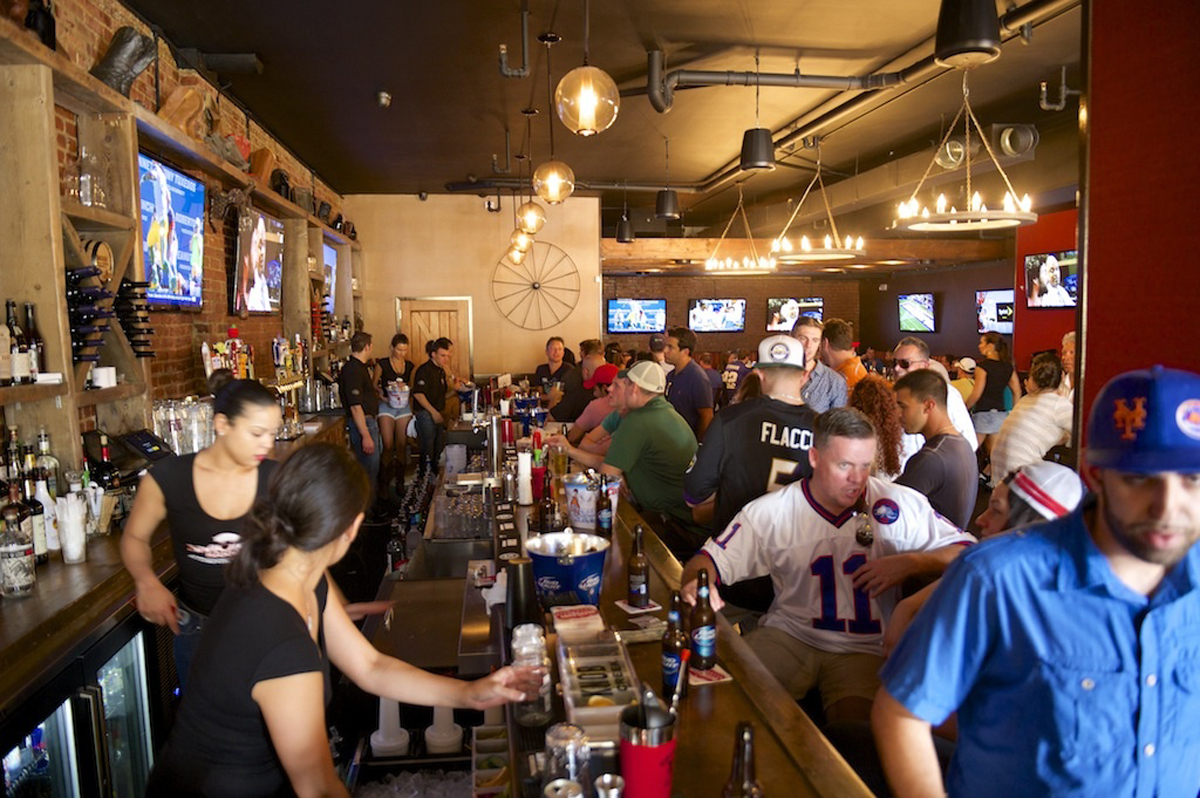 Hoboken’s Smokinâ€™ Barrel Serves Up House-Smoked Texas BBQ and 23 TVs ...